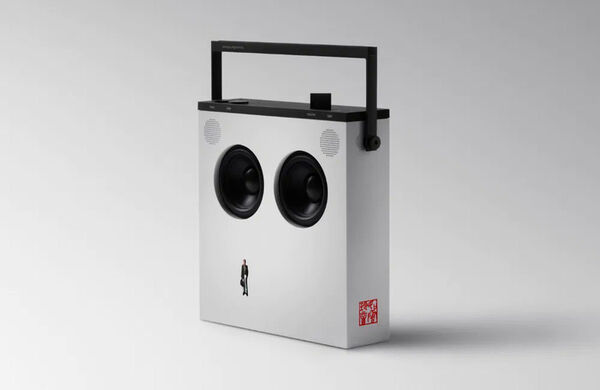 Singer-Honoring Portable Speakers : OB-4 speaker