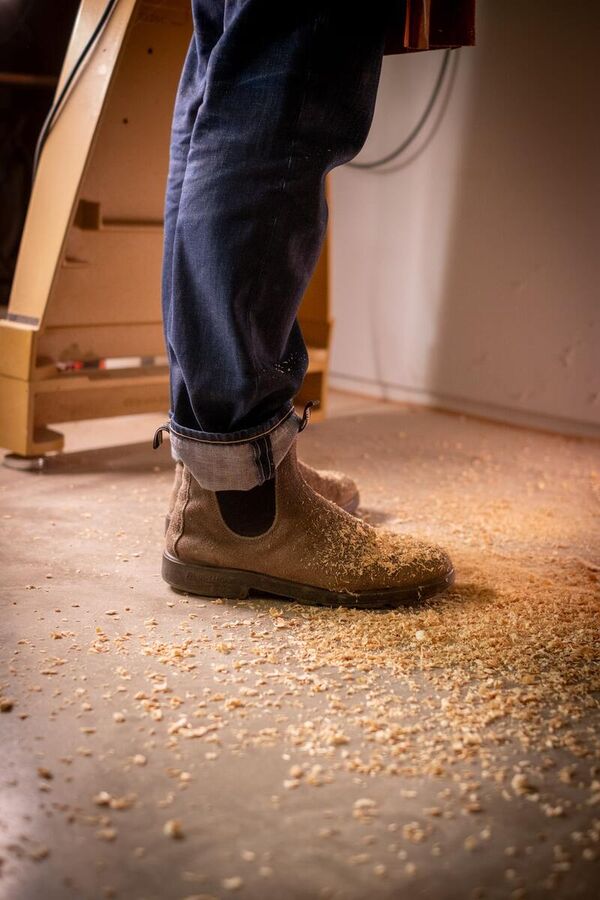 Heritage Brand Boot Ads : Well Worn