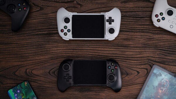Mappable Mobile Gamer Controllers : Ultimate Mobile Gaming Controller