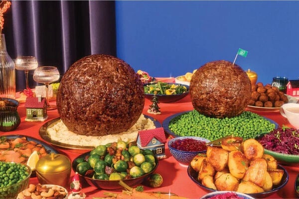 Oversized Seasonal Meatballs : Turkey-sized Meatballs