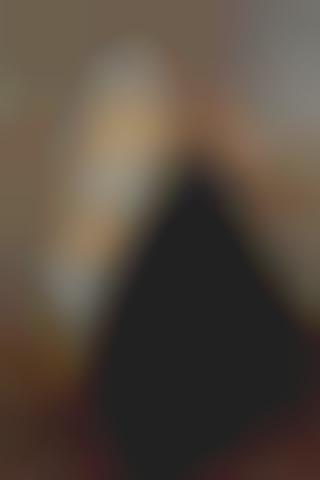 Human-Sized Cakes: Tatler Magazine's Ostentatious 300 Year Anniversary