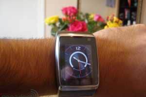 Oversized Wrist Mobiles: LG GD910 Watch Phone is the Zack Morris Phone ...