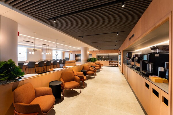Luxe Airline Cafe Experiences : Air Canada Café