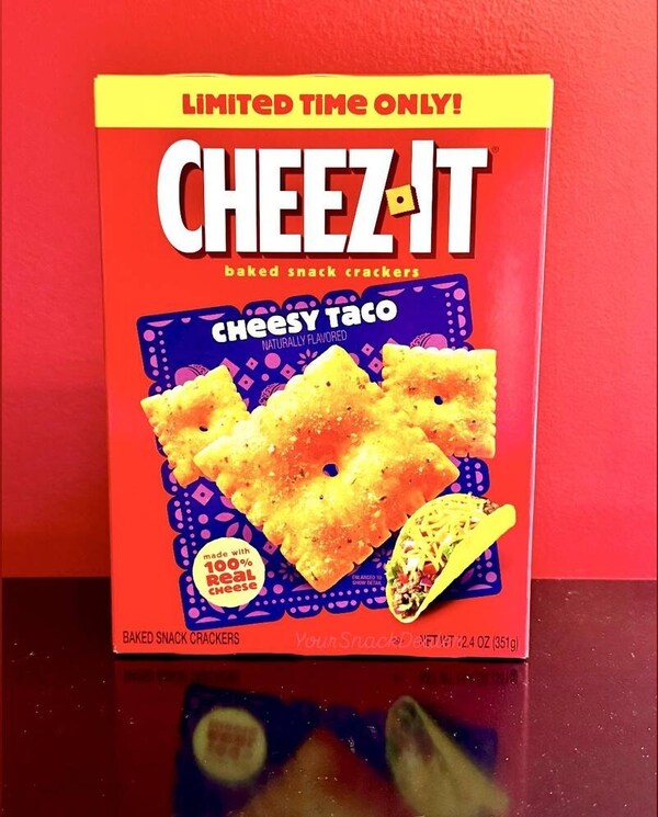 Taco-Flavored Snack Crackers : Cheez-It Cheesy Taco