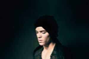 Hauntingly Fuzzy Photography: Dobos Tamas Captures Some Dark Images for ...