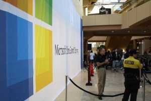 New Storefront Ventures: Microsoft Launched Its First Retail Store in ...