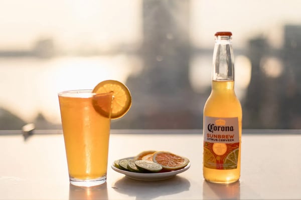 Juicy Citrus Light Beers : Corona Sunbrew Citrus Cerveza