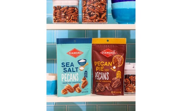 Nutrient-Dense Snacking-Friendly Pecans : Snack Pecans