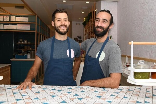 Restaurant-to-Retail Expansions : Little Sesame hummus