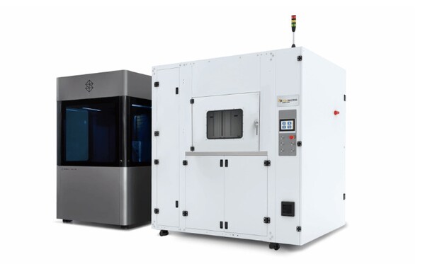 Automated Resin-Removing Printers : Stratasys Neo800 plus
