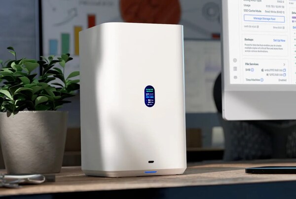 Design-Conscious Network Storage Solutions : desktop NAS