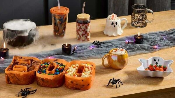 Low-Cost Autumnal Accessory Ranges : Meijer Halloween collection