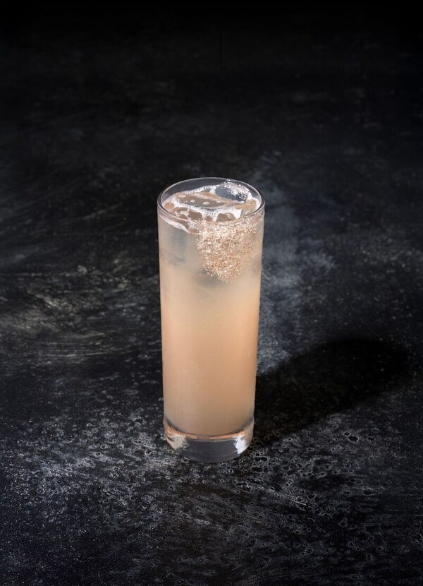 Late-Night Cocktail Experiences : After Dark' Experience