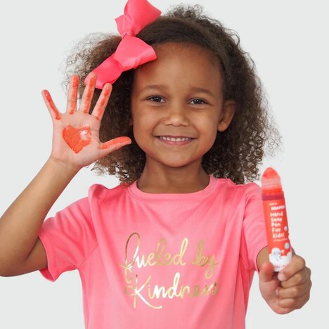 Playful Children-Focused Sets : Soap pen