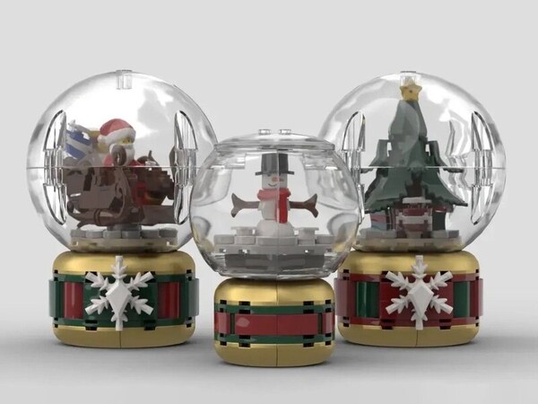 Festive Brick Snowglobes : LEGO Snow Globes