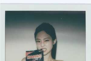 Singer-Themed Gummy Candies : JENNIE x HARIBO Ruby Hearts