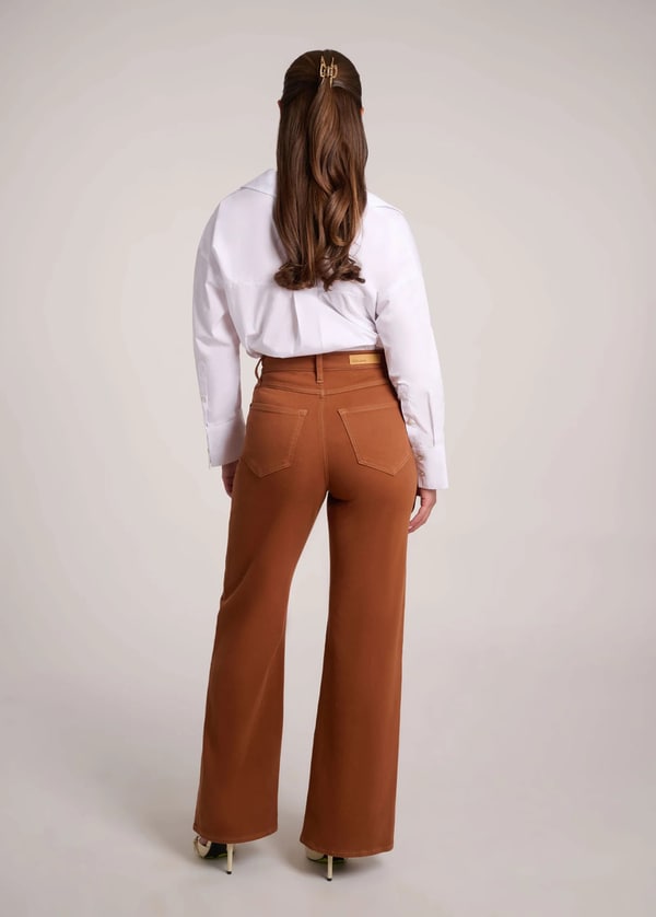 Curve-Enhancing Wide Leg Jeans : Yoga Jeans' Lily