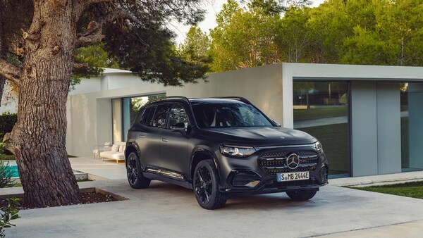 Compact Long-Range Electric SUVs : Mercedes-Benz GLB