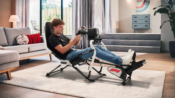 Skeletal Folding Racing Chairs : Playseat Challenge DD F1 Edition