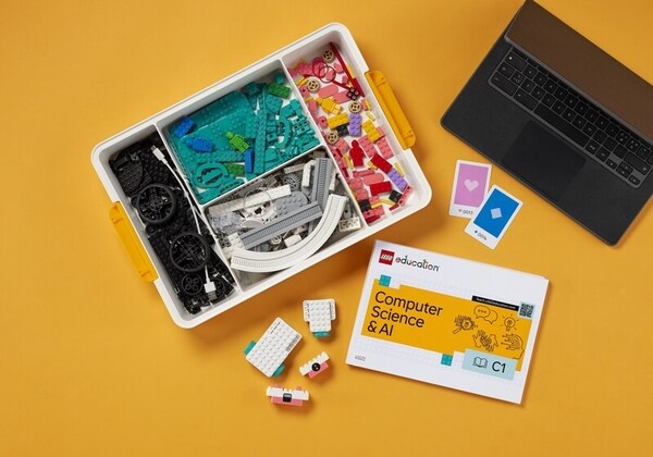 Hands-On Computer Science Programs : LEGO Education Computer Science & AI