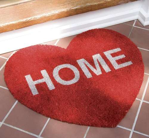Romantic Welcome Mats: The Heart Doormat at Chiasso Shows Home is Where ...