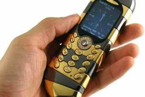 Blinged Out Mobiles: Goldvish Luxury Cell Phone is the Crown Jewel of ...