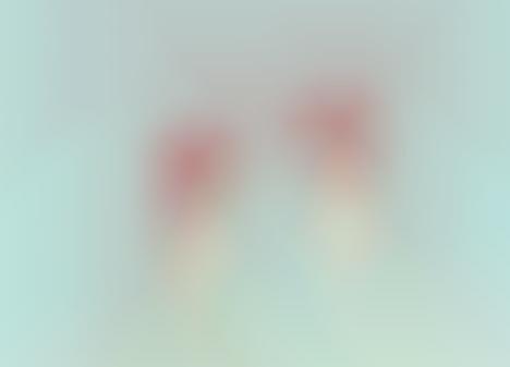 Gory Romantic Greetings : zombie leg love art