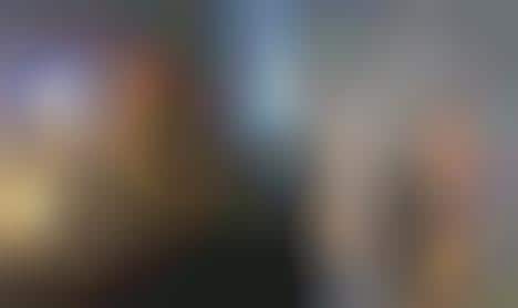 Reflectionless Mirrors : No Reflection Ghost Mirror