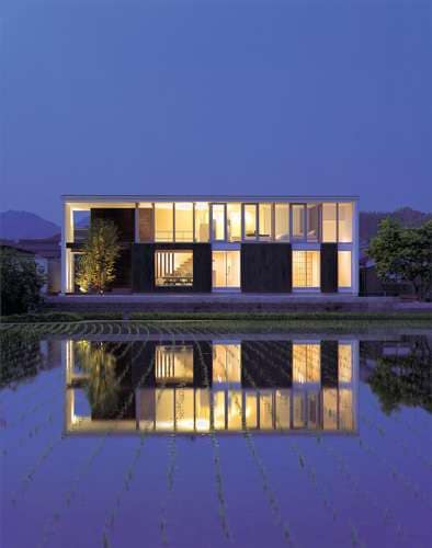 Peaceful Rice Paddy Homes : rice field house