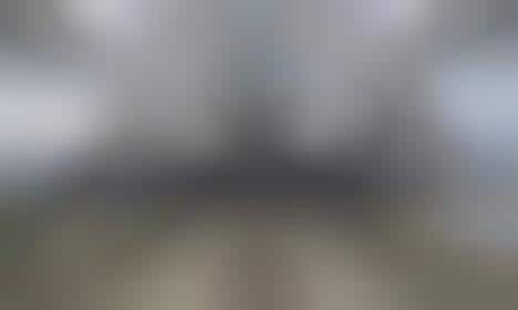 Executive Mobile Offices: CEOs Can Ride and Work in LimousinesWorld's Cars