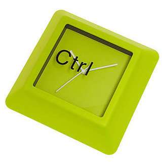 Geeky Keyboard Clocks : the home tech-oration clock