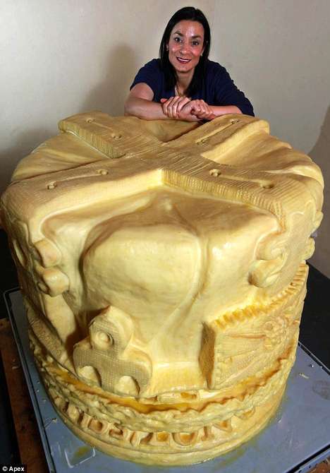 Colossal Cheese Crowns: Tanys Pullin's Massive Cheese Sculpture May Set ...
