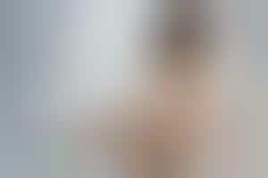 Hyperrealistic Fashion Paintings : Anna Halldin-Maule