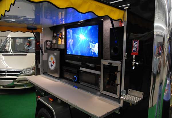 Tailgating Caravans : lil gator trailer