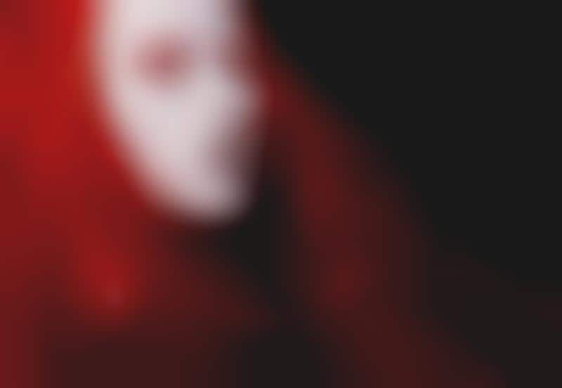 100 Flamboyant Fashions