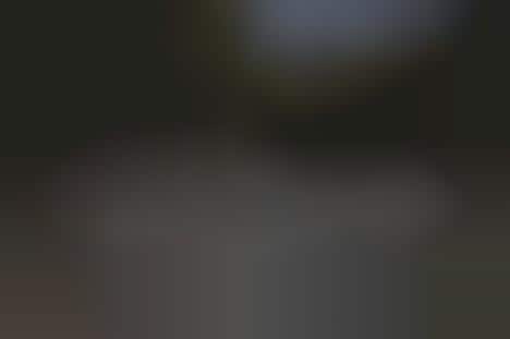 Teenage Faceoff Photography : Yann Rabanier