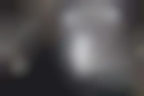 Weapon-Wielding Seductresses : Garth Badger