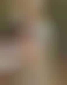 Booty-Based Bombshell Ads : Guess accessories Spring 2011