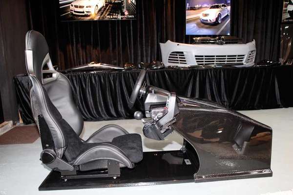 F1-Inspired Driving Simulators : Revozport GT5 Carbon Driving Console