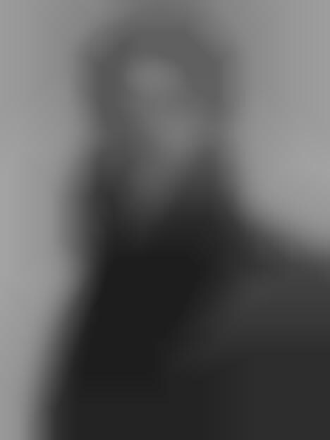 Personality-Probing Portraiture : Thomas Chene