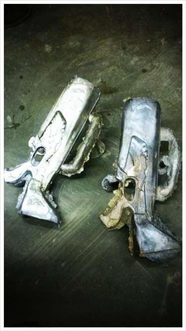 Steampunk-Inspired Lightning Rifles : tesla gun