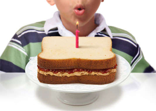 27 Deceptively Designed Cakes