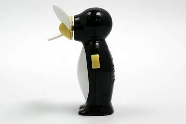 Chilling Penguin Fans : Penguin Fan