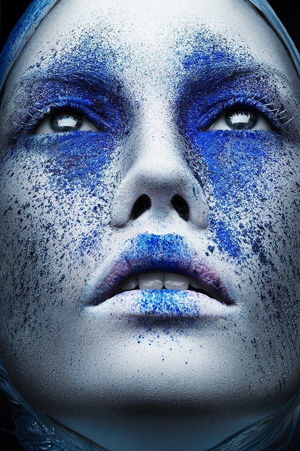 Speckled Face Editorials : powder beauty