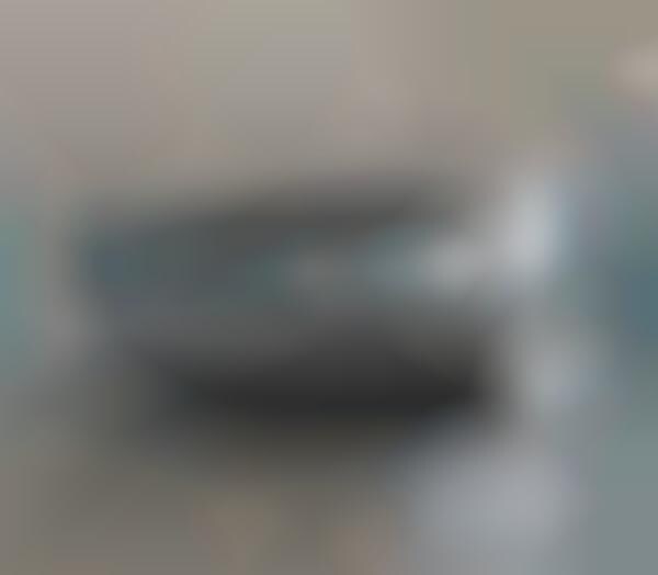 Playful Swing-Seated Bars : the swing bar