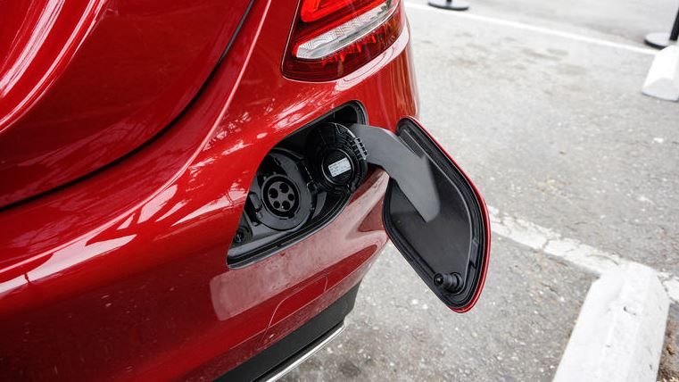 Haptic Accelerator Pedals : Mercedes-Benz C350e