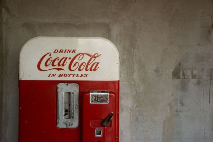 Unexpected Party Campaigns : coca cola ad