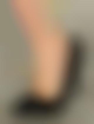 Toe-Dividing Stilettos: Alexander McQueen's Separated Toe-lettos for ...