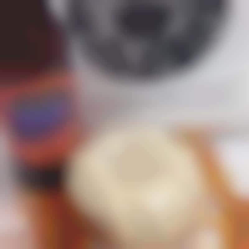 Boozy Fall-Flavored Donuts : Seasonal Brews