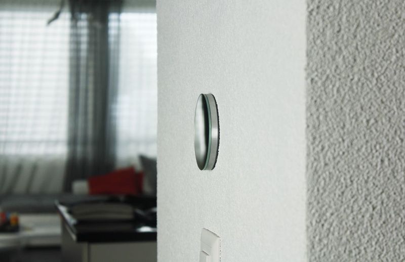 Demure Reflective Light Switches : sw1tch.me Ena